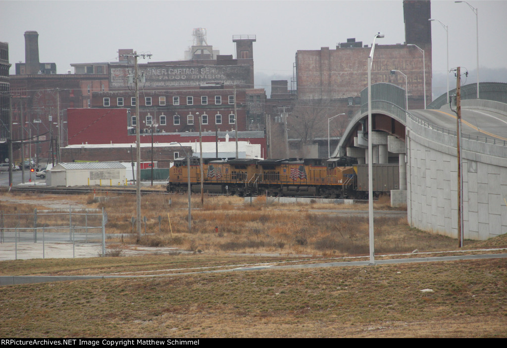 UP Coal Empty At A Distance